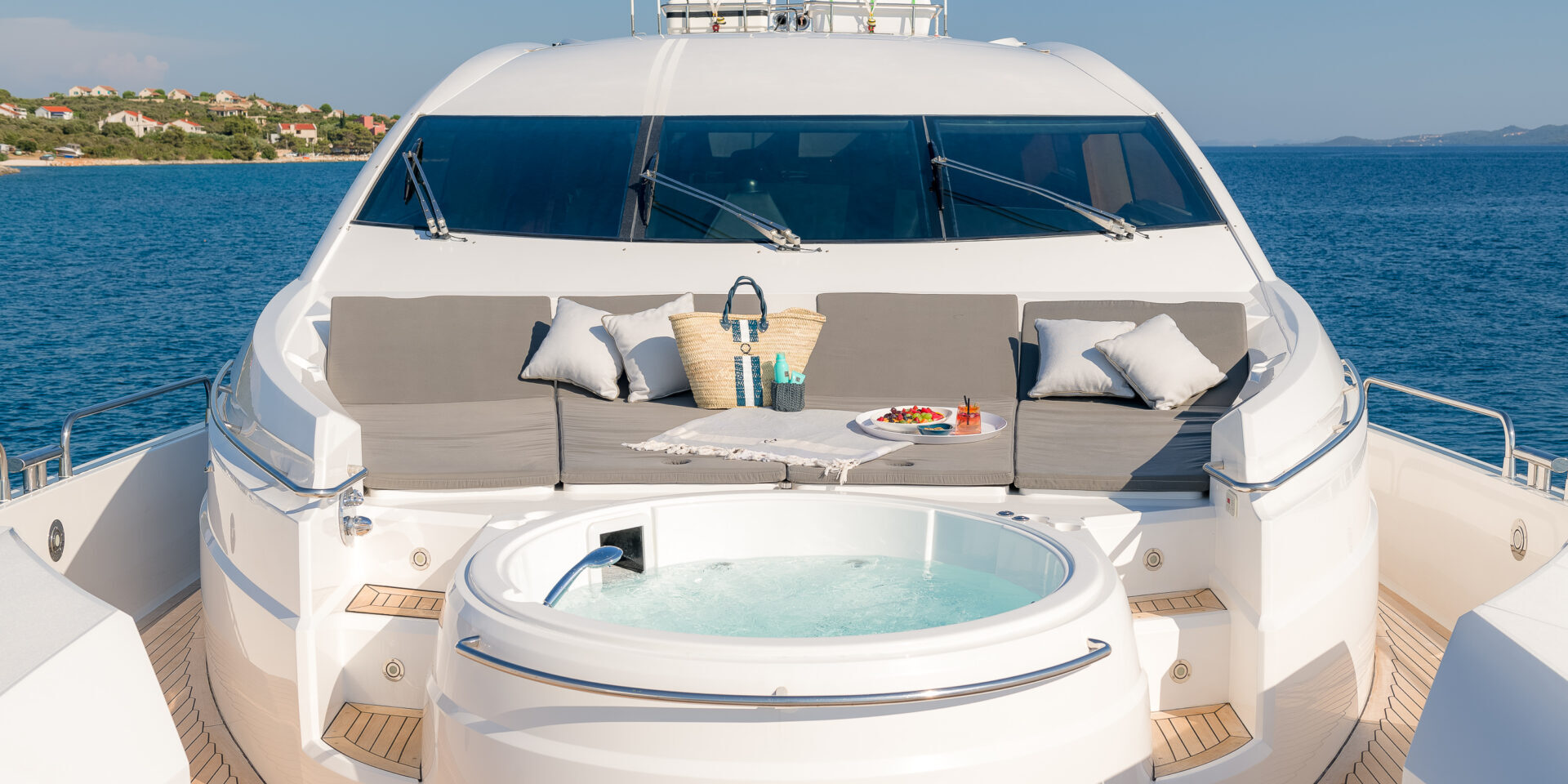 Yacht Quantum - Master Charter Croatia